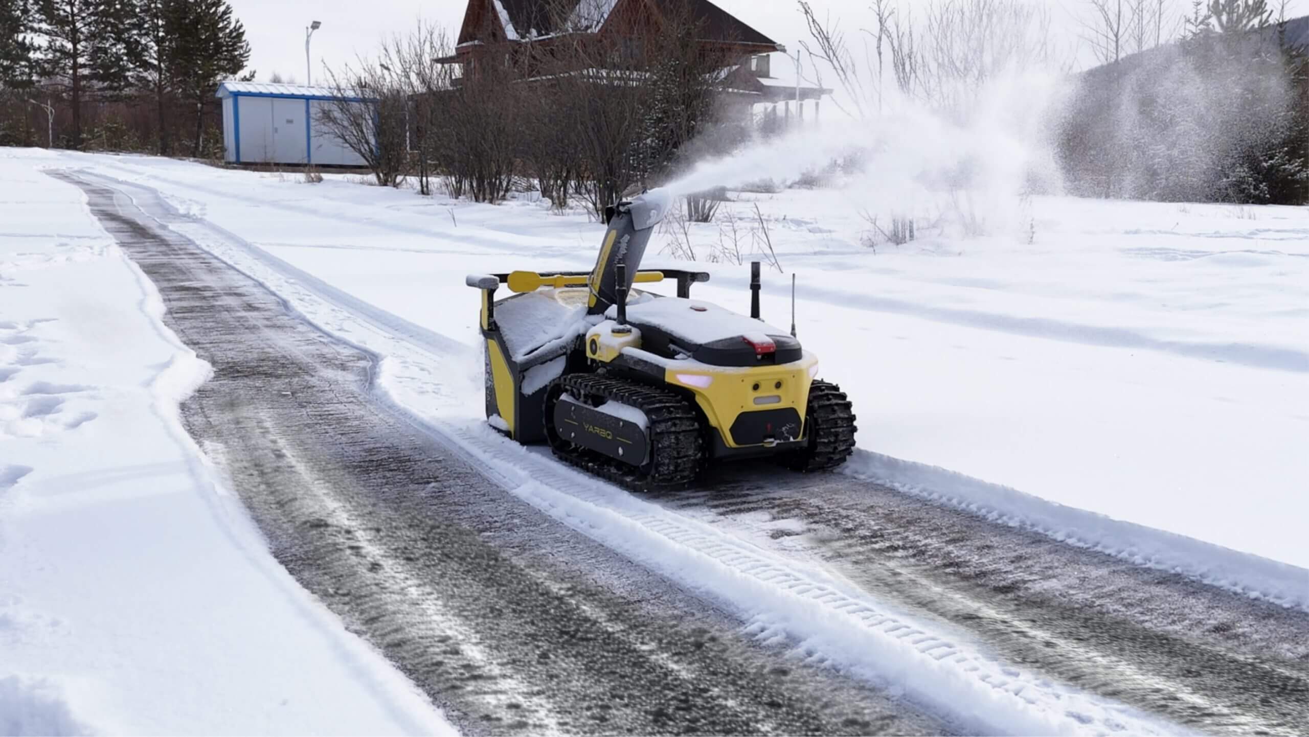 How to Effectively Remove Snow from Gravel Driveways